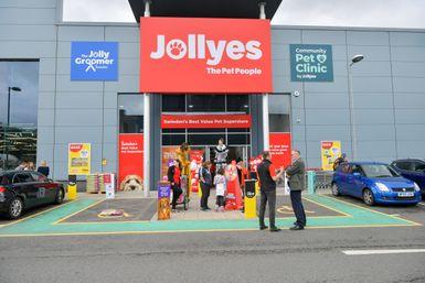 Jollyes Swindon | Pet Shop & Supply Store in Swindon